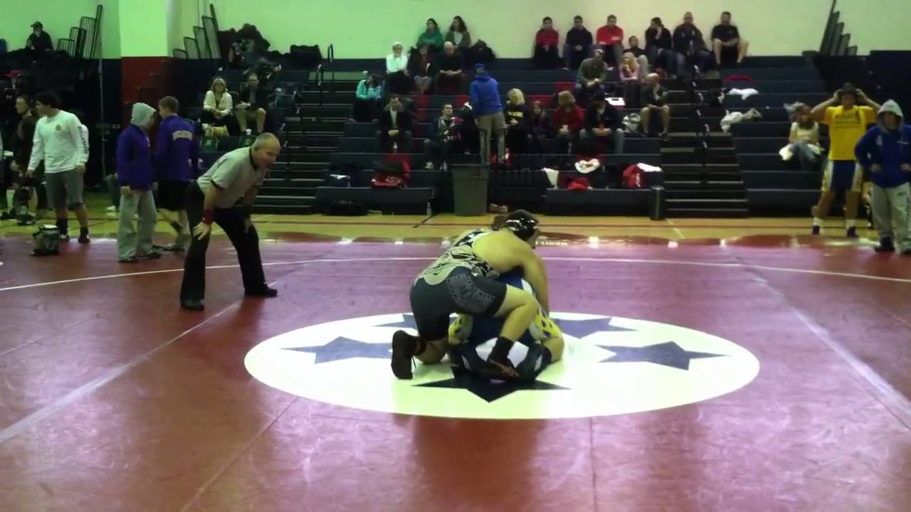 Ryan Hughes (Islip) vs. James Golder (Kellenberg), 220 Pounds LI ...