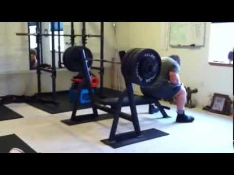 450 lb bench - YouTube
