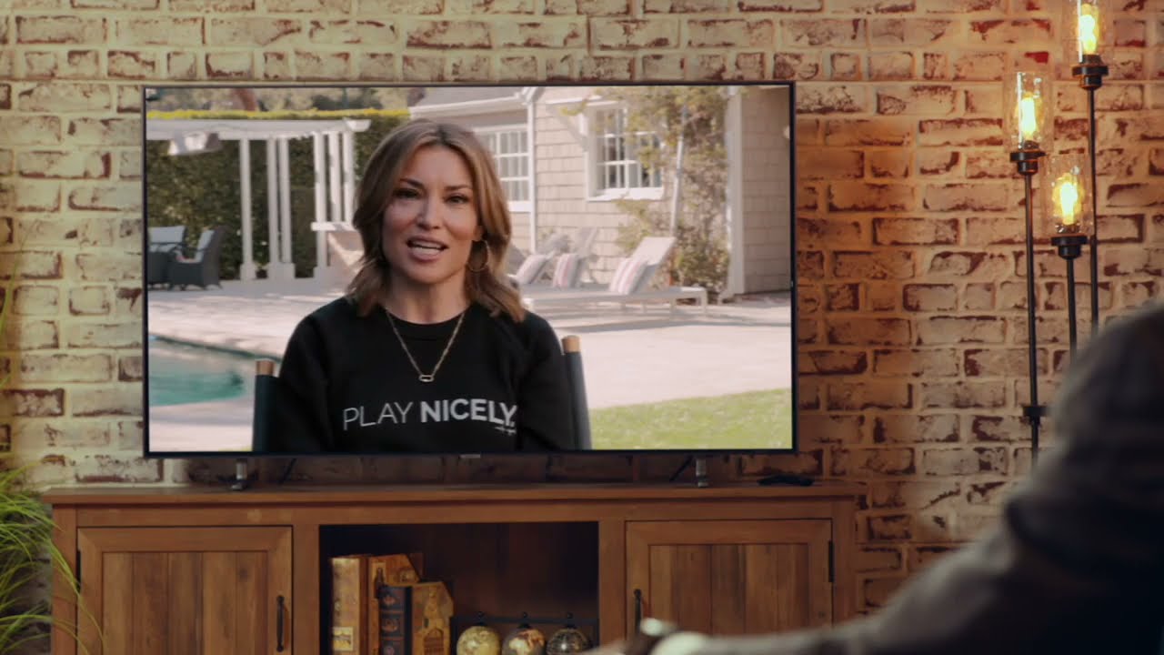 Kit Hoover shares why fitness is important in her life - YouTube