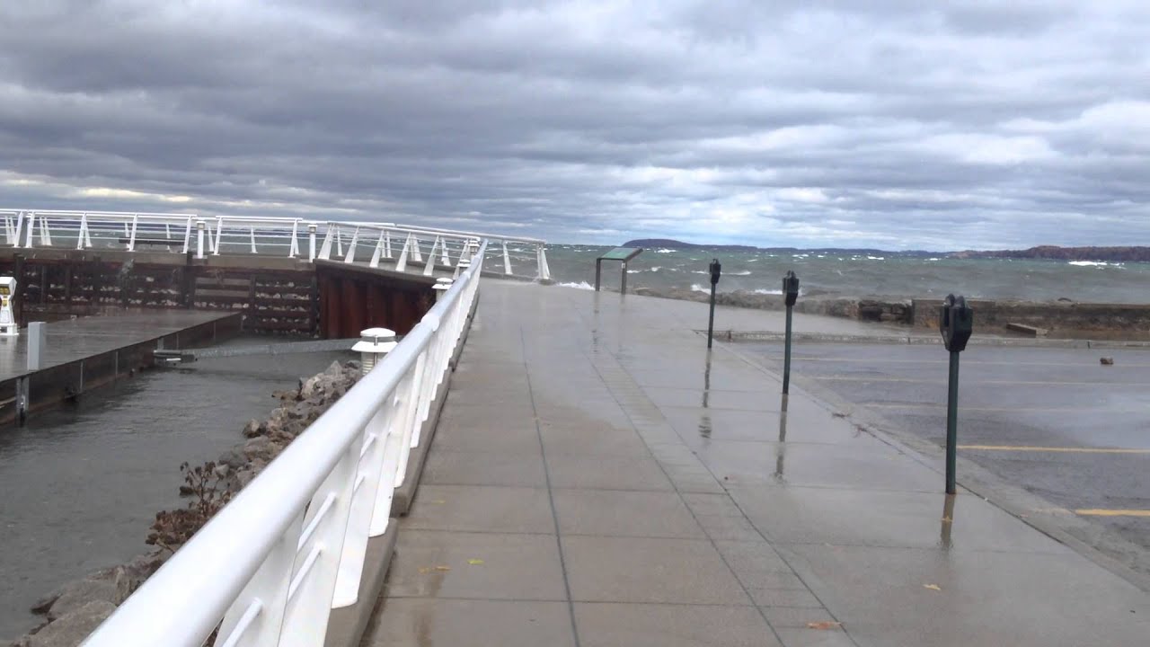 Wind and Waves at Clinch Park Marina, Traverse City - YouTube