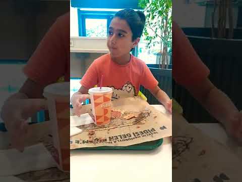 Yiyor içiyor iş hesabı ödemeye gelince kaçıyor 😂#shorts