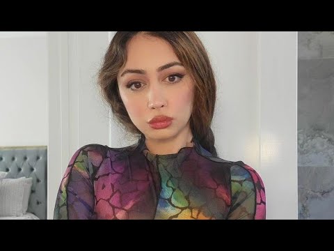 Ellana Bryan | Biography | German Plus Size Model | Instagram Stars ...