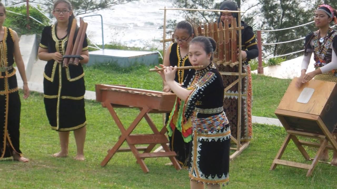 Kadazan Bamboo Traditional Music - YouTube