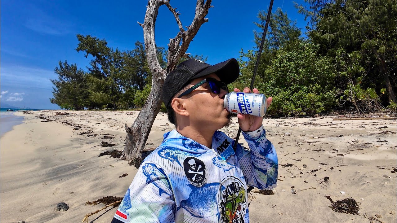 Canimog Island FISHING | Y5E29 - YouTube
