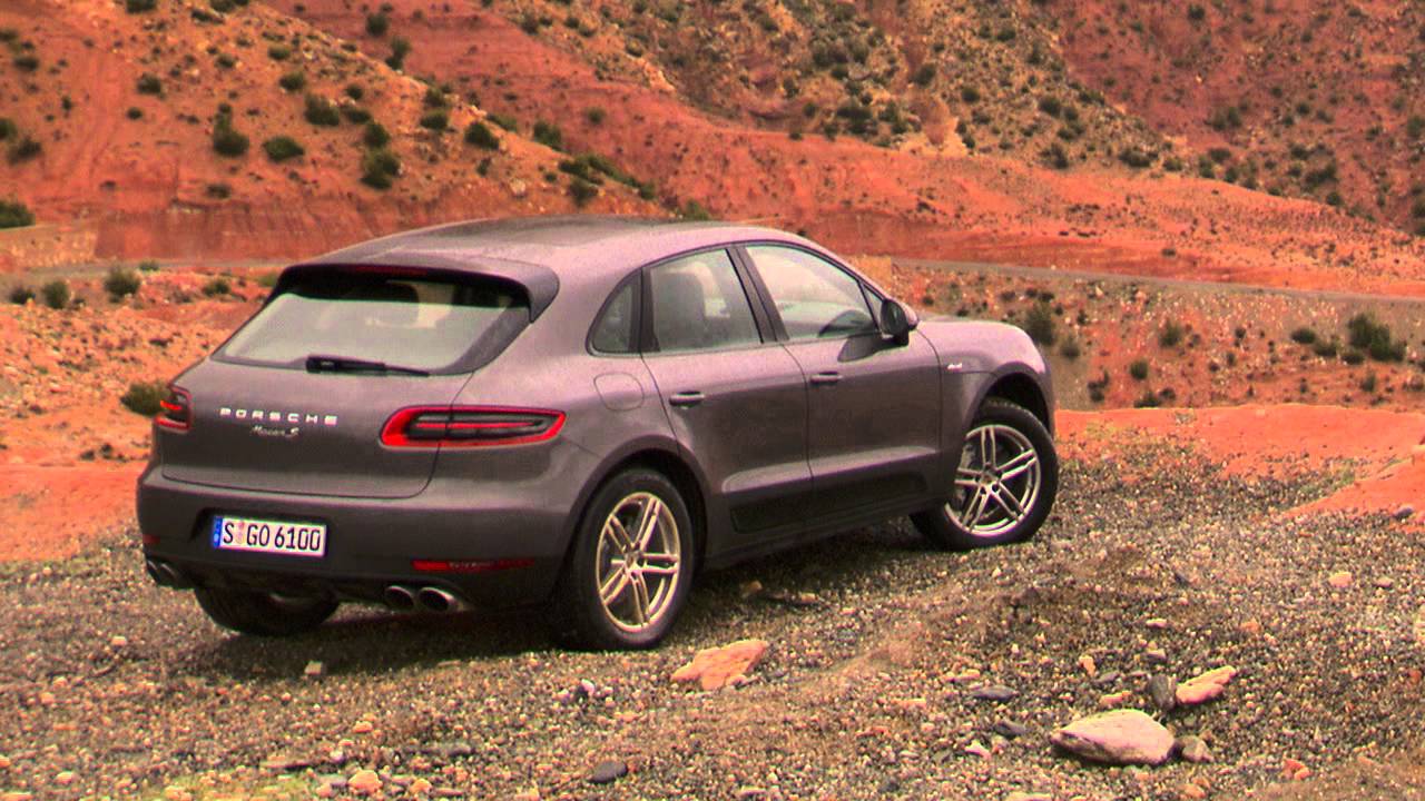 Porsche Macan Offroad Trailer Morocco - YouTube