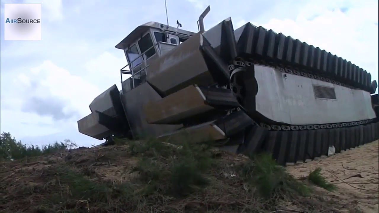 Xe Tăng UHAC (Ultra Heavy-Lift Amphibious Connector) - YouTube
