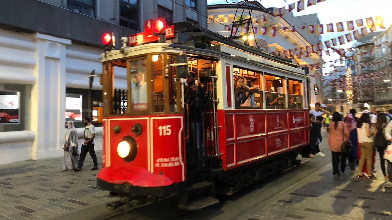 Bow-Collector flipping on the Istanbul Tram - YouTube