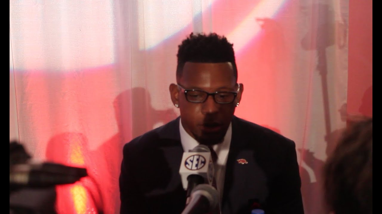 Arkansas RB Jonathan Williams on Returning for Senior Season - YouTube
