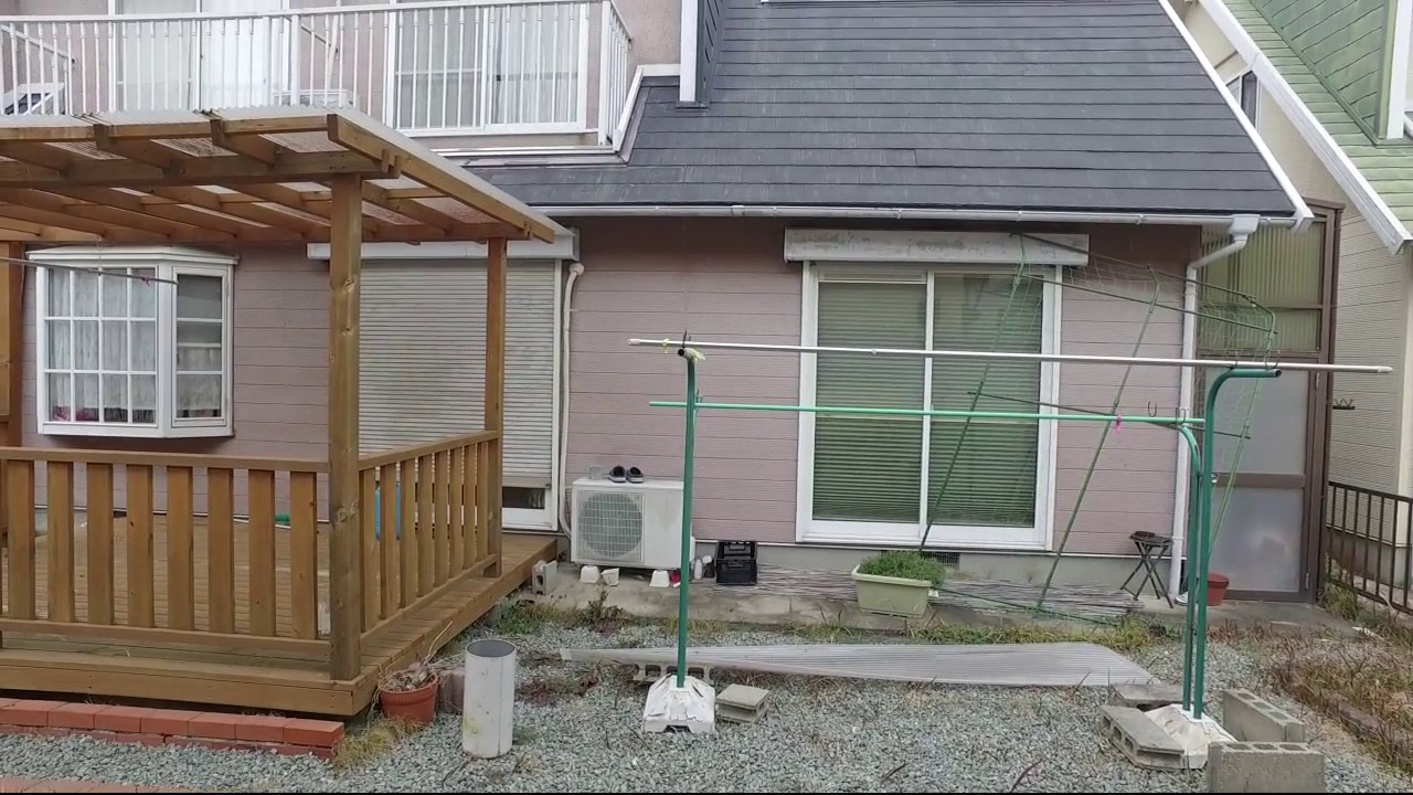 THE REAL JAPAN - Lower middle class suburbia and untidiness - YouTube