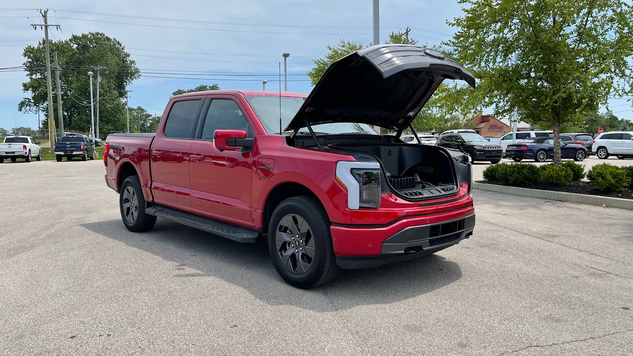 Super Short Video! Mega Power Frunk on the 2022 Ford F-150 Lightning ...