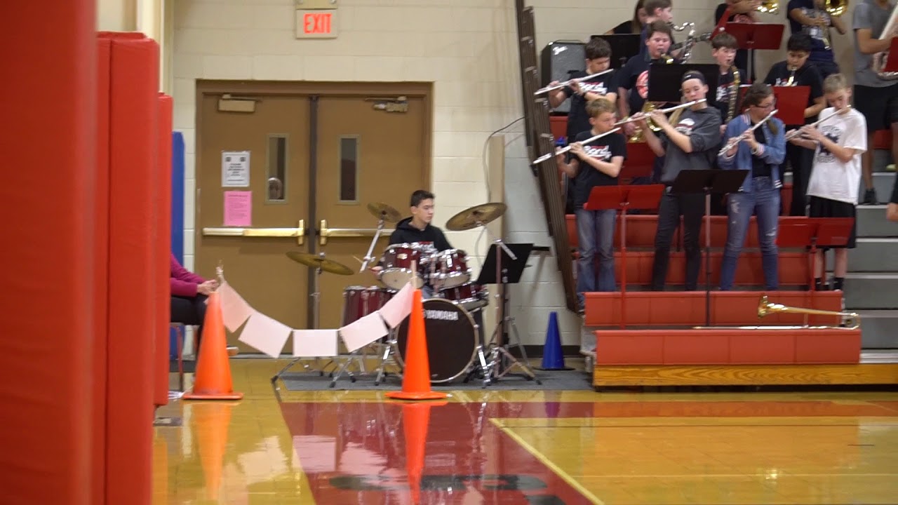 Pep band at basketball game 11/30/17 - YouTube