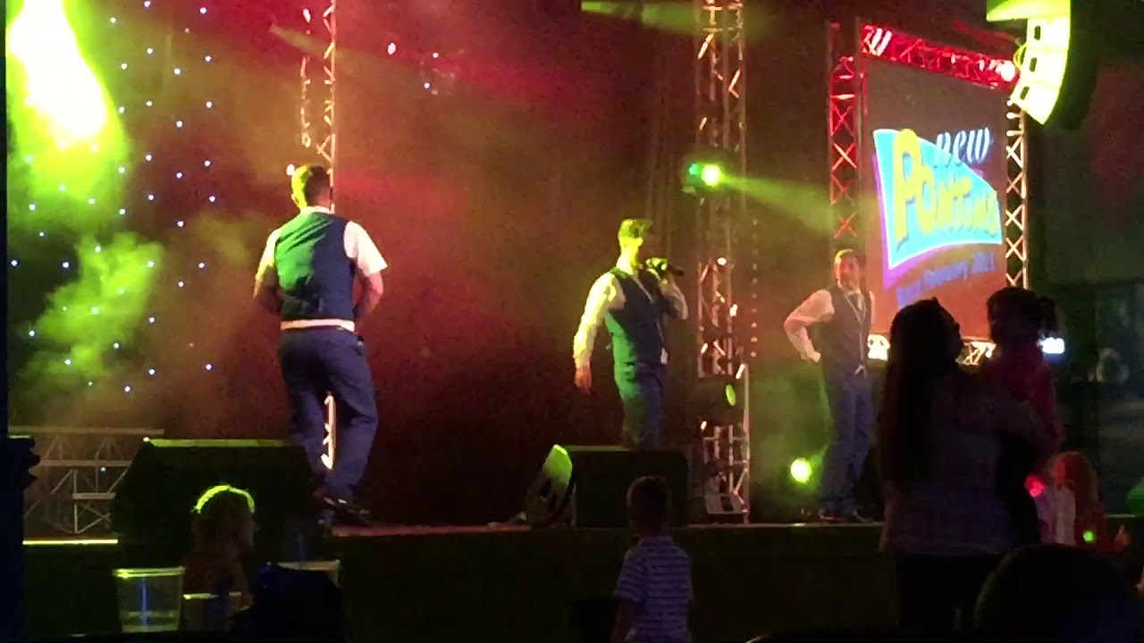 Boogie with the blues southport Pontins chocolatte - YouTube