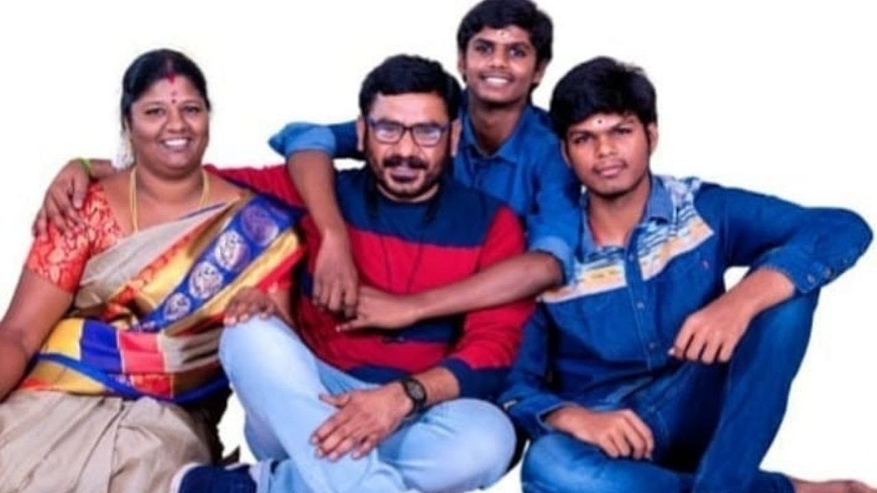 Pandian Stores Moorthy 1st Family Pic Revealed 2 sons and wife Rekha ...