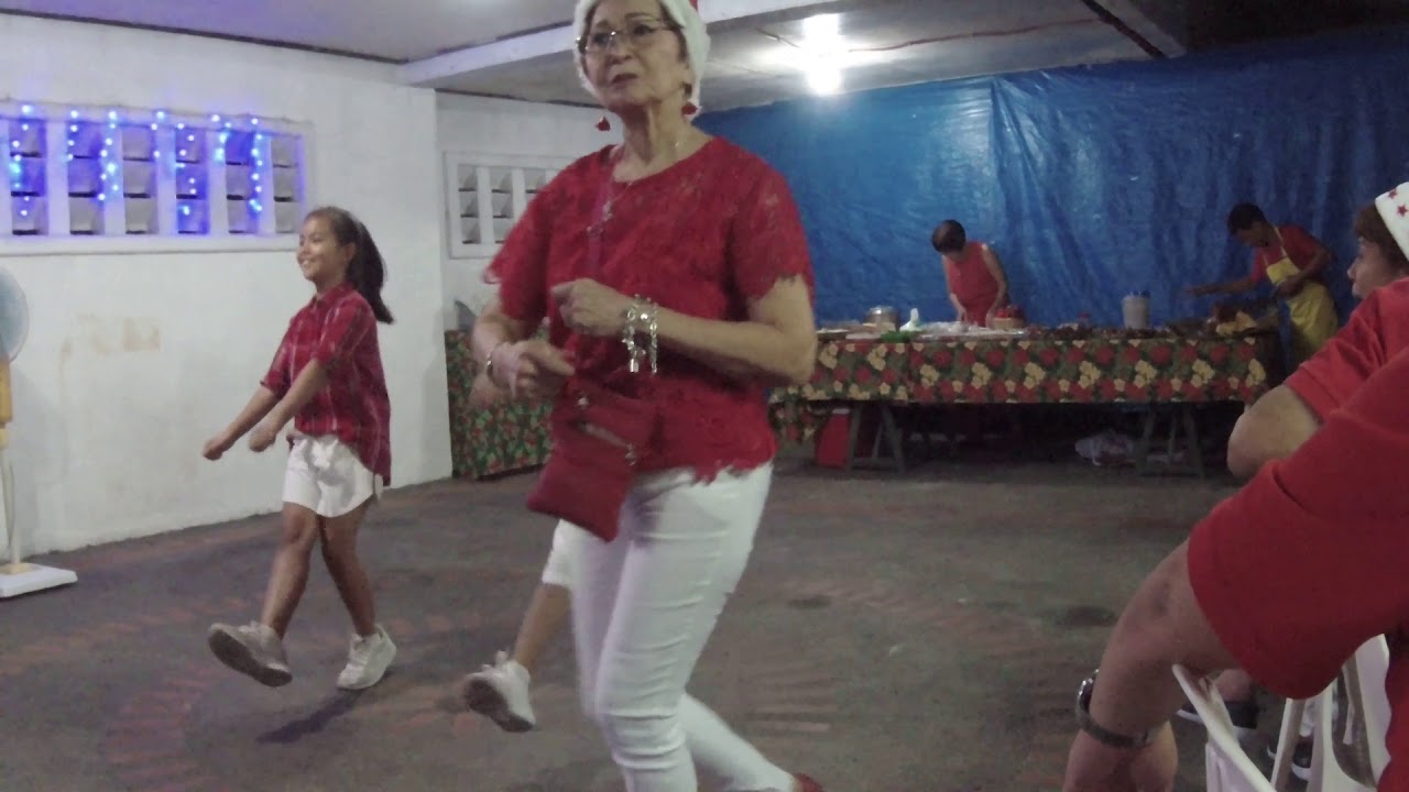 Adhd and Dancing at our family Christmas Party 2017 - YouTube