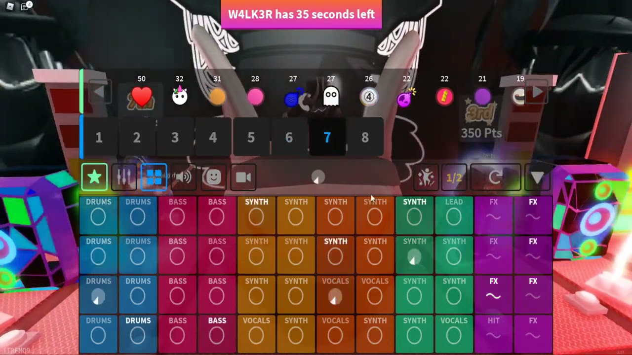 JWalker Performs FINALE Splash - YouTube