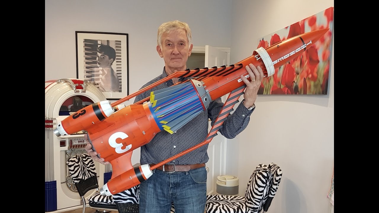 How I scratch built a Large replica of the studio Thunderbird 3 prop model - YouTube