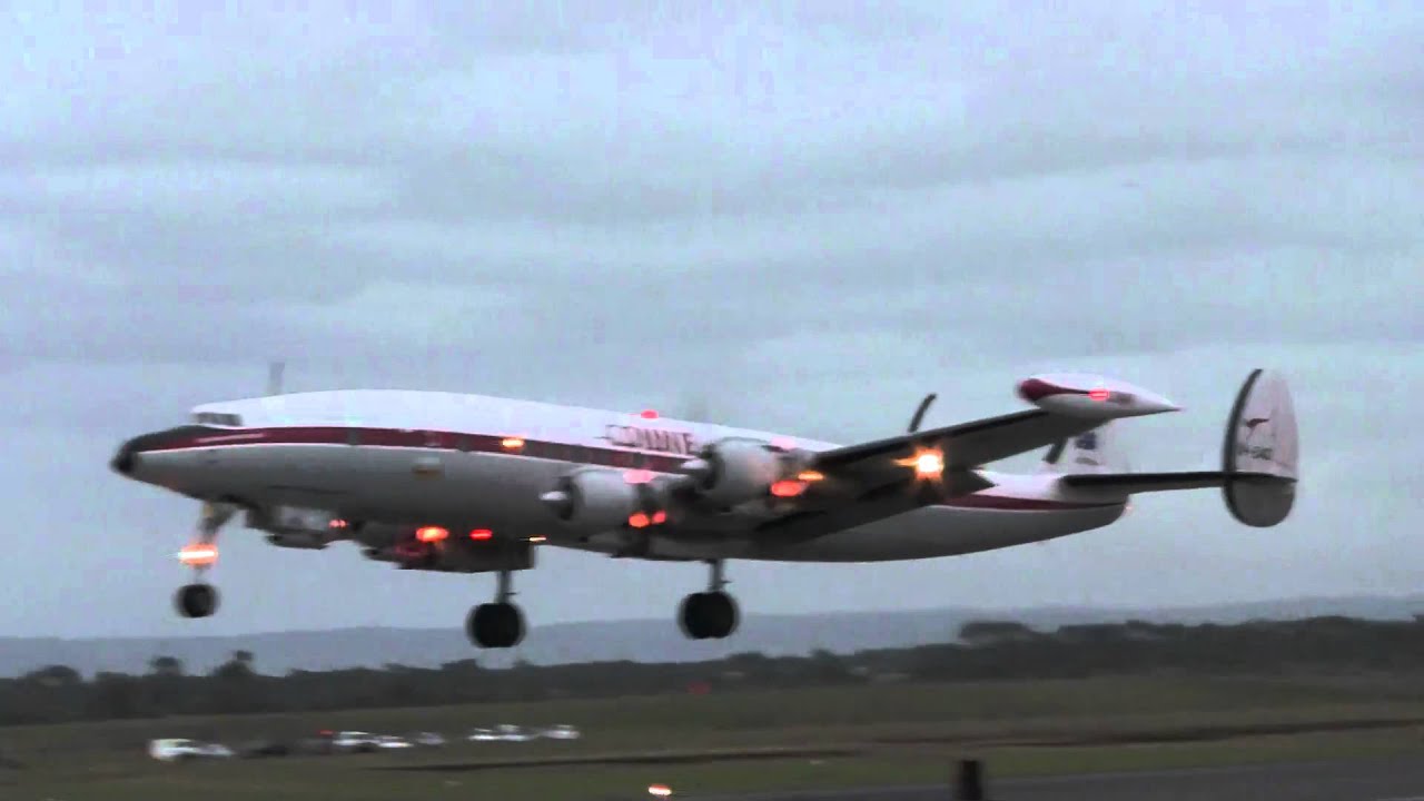 Qantas 'Connie' Super Constellation Takeoff with flames (1080p HD ...