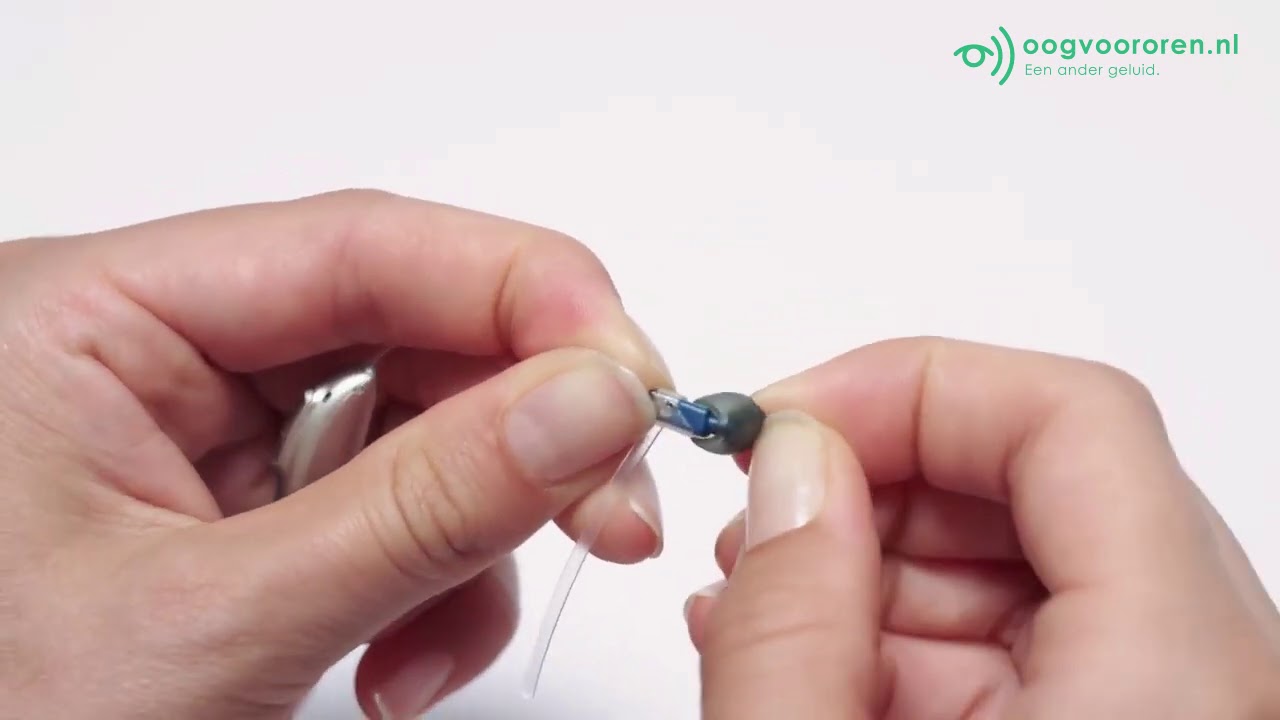 Verwijderen van een Concha Lock bij een Phonak Audéo Marvel hoortoestel ...