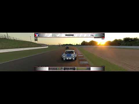 Split second decision changes entire race - YouTube