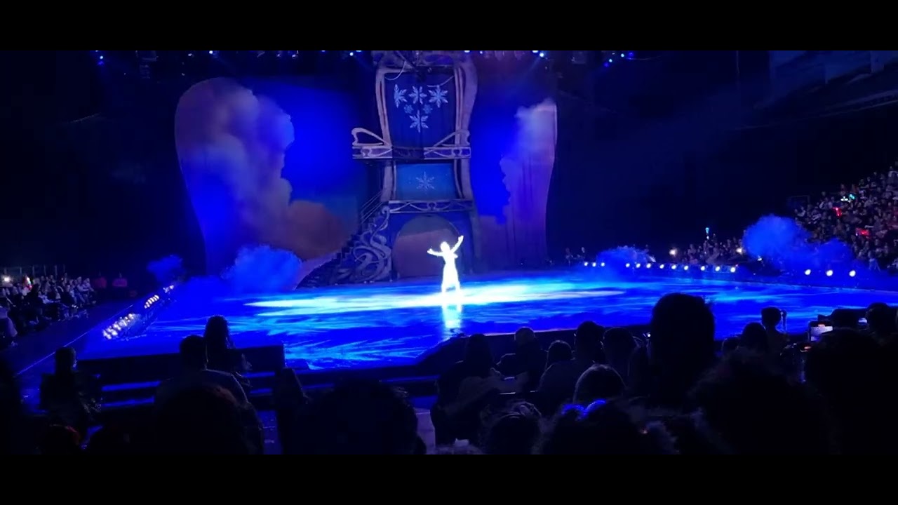 Disney On Ice at O2 Arena 2022 - Frozen - Elsa Let it Go - YouTube