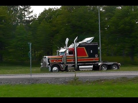 Convoy With American Trucks - YouTube