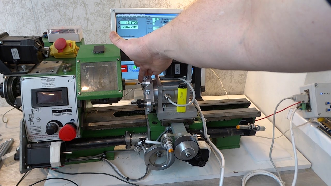 Мини револьверная голова на 6 инструментов.Electronic mini turret lathe ...