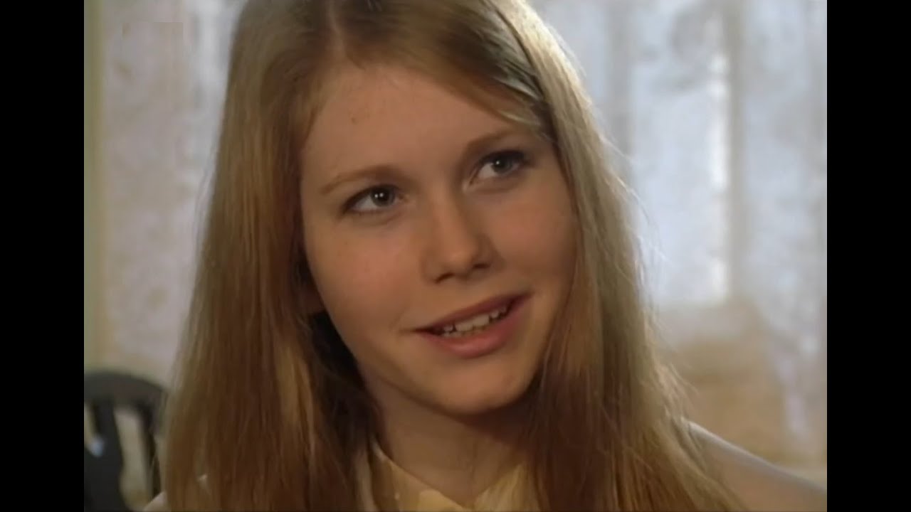 Actress Emma Williams in Heartbeat - YouTube