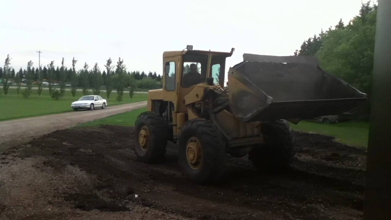 Detroit Diesel loader - YouTube