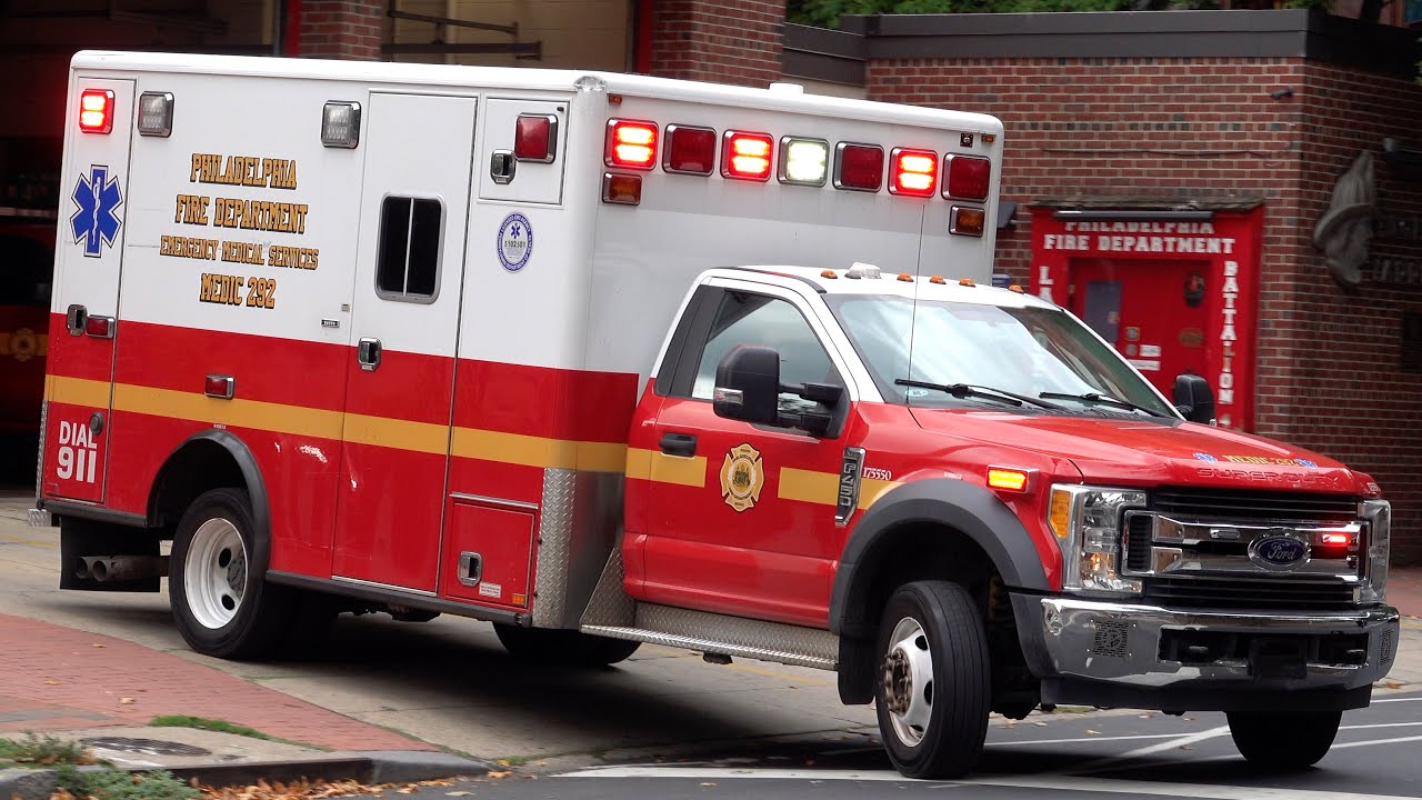 Philadelphia Fire Department Medic 63B Responding - YouTube