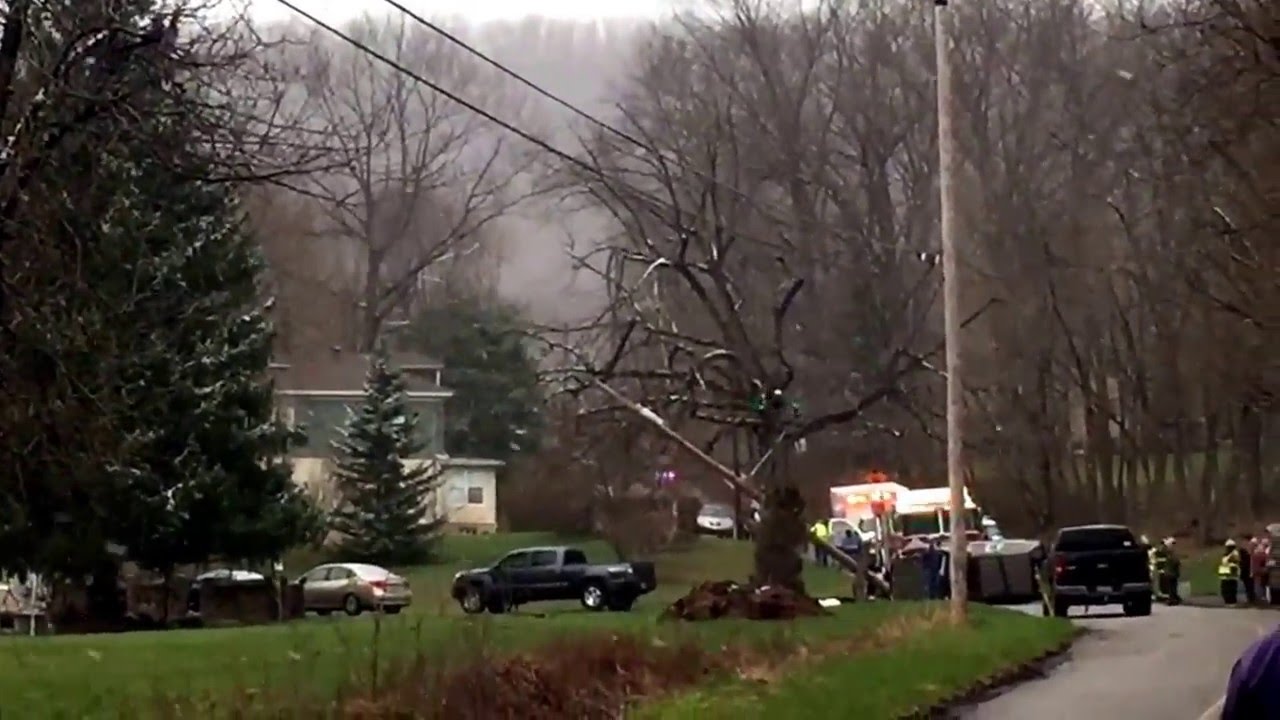 Car accident Schuylkill county Barnesville, Pa. Suv hits pole with ...