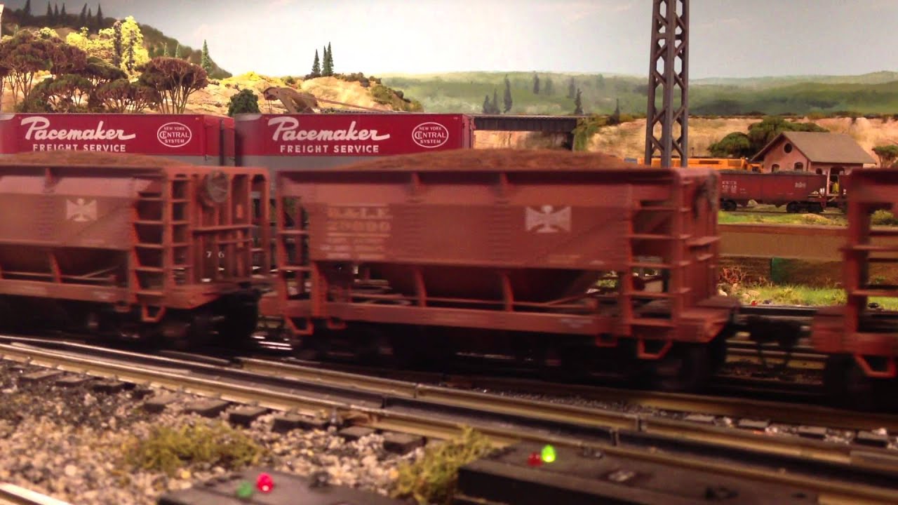 Bessemer O Scale Ore Train - YouTube