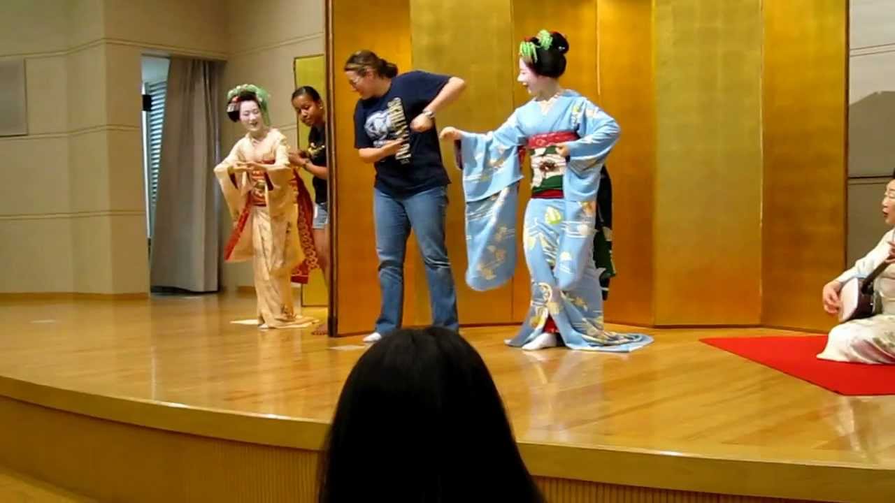 Geiko/Maiko Interactive Game - Tora Tora - YouTube