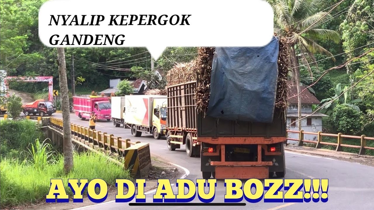 Sopir gandengan di buat emosi truk B log k3ncang dari arah blitar - YouTube