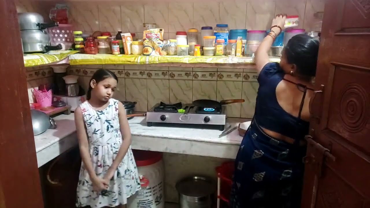 saree vlog!! saree vlog cleaning hot!! saree vlog low Waist!! saree ...