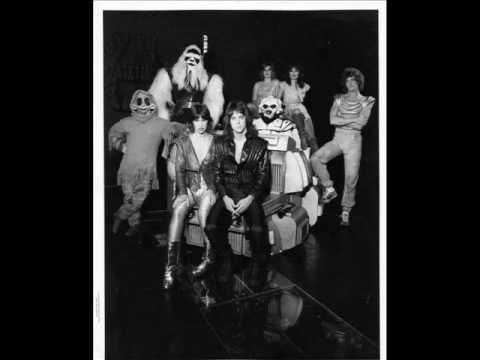 HALYX-What is he hiding-including lyrics in description - YouTube