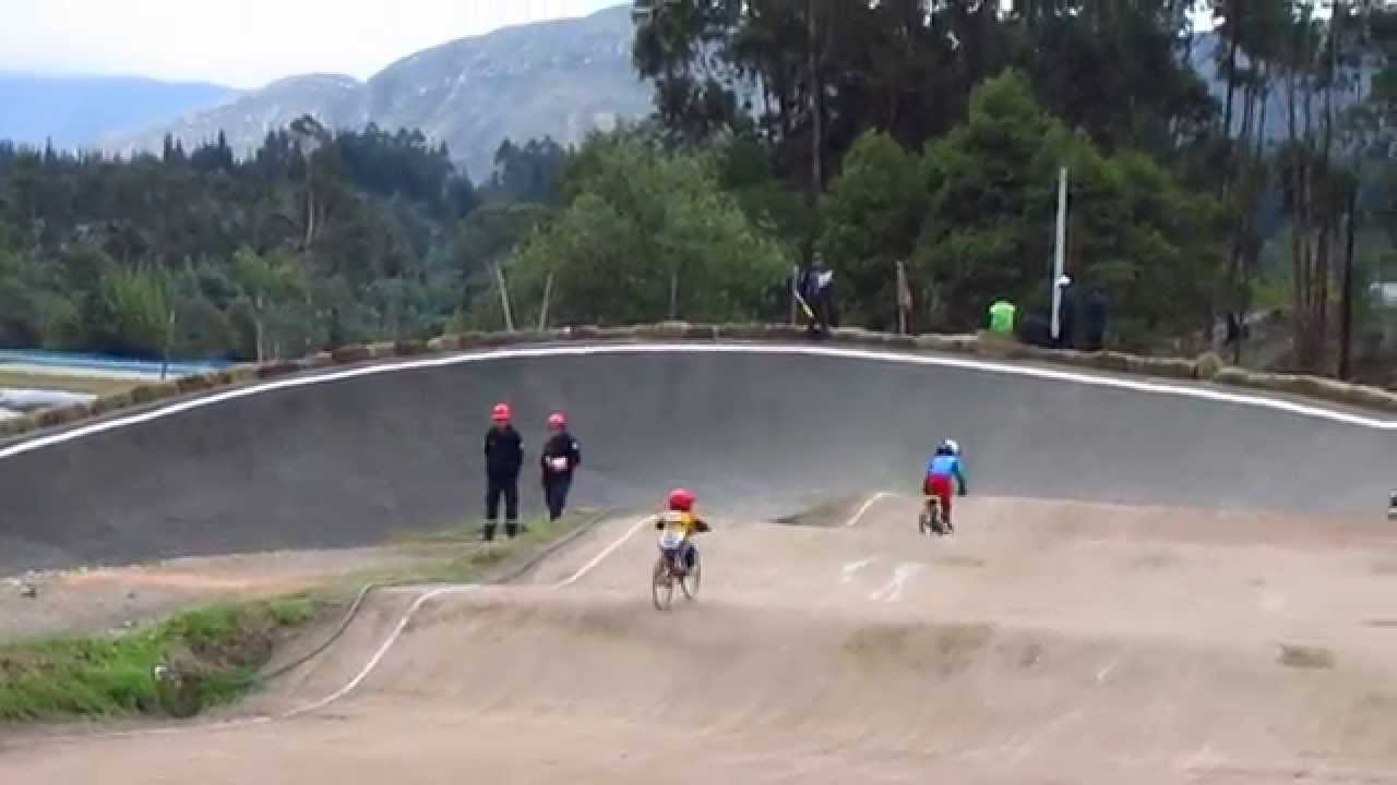 DANTE VALENCIA 3 AÑOS BMX BICICROSS COMPETENCIA pista peñamonte ubaté ...