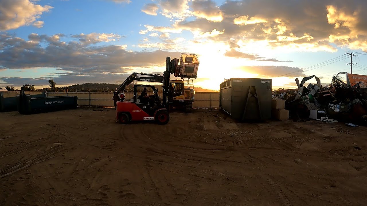 SCRAP RUN No. 23 Being Organised - YouTube