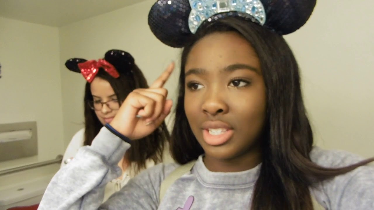 Disney Vlog Part 1 - YouTube