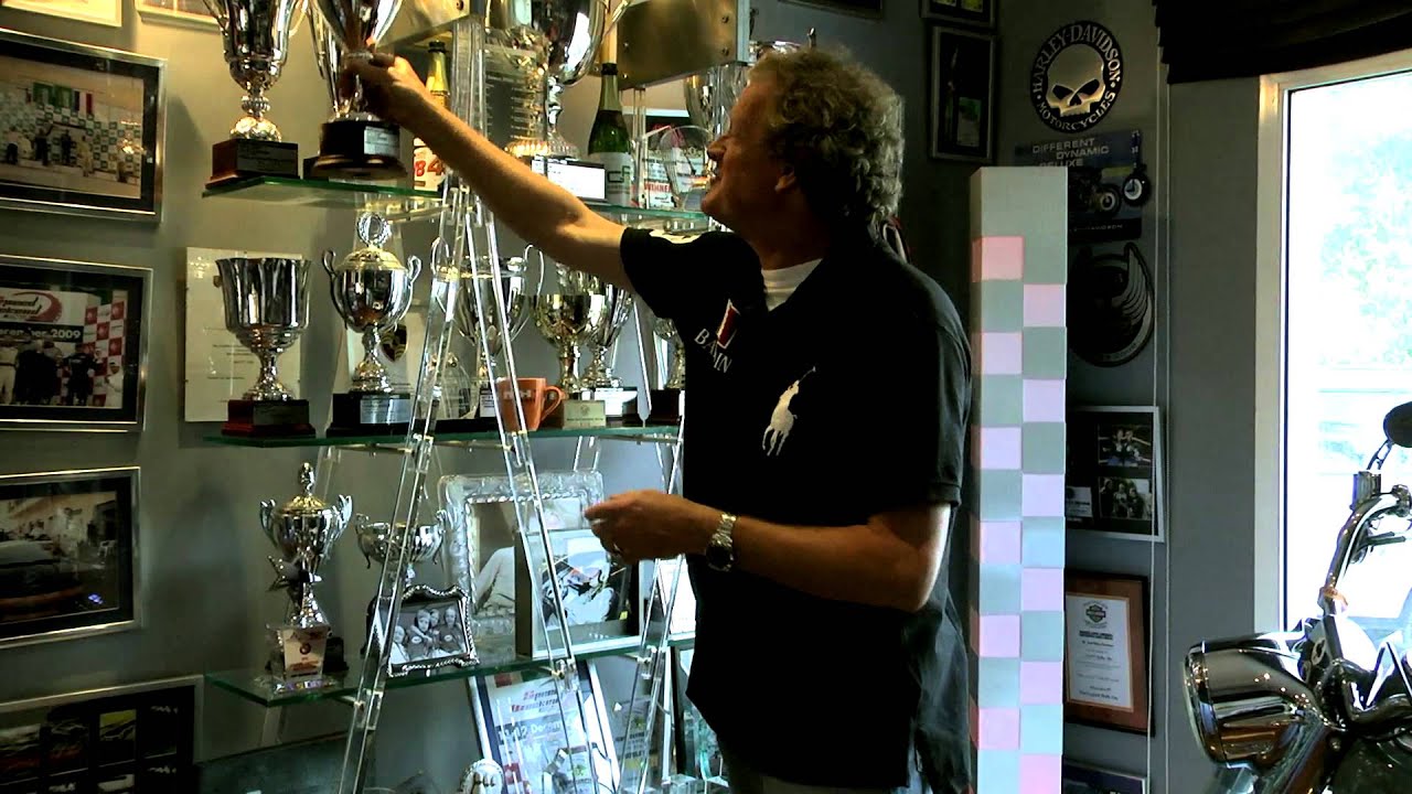Jaap Vaandrager offers an insight into his lifestyle. - YouTube