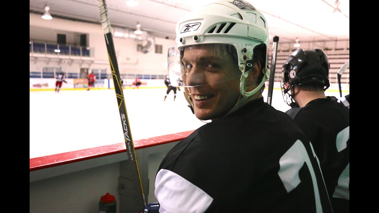 Entrevue avec Denis Gauthier (Le hockey au Centre-du-Québec) - YouTube