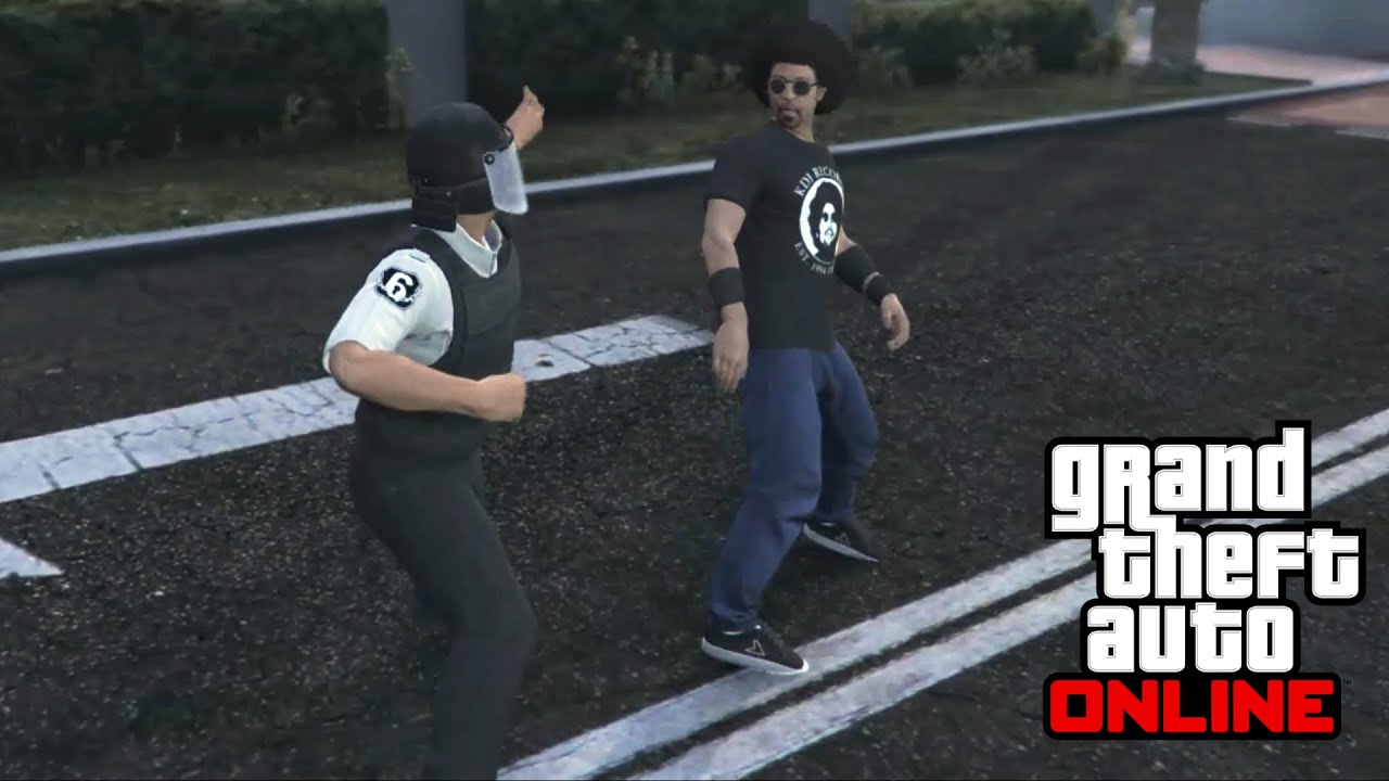 Rare NPC interaction Moodyman's NPC in GTA Online - YouTube