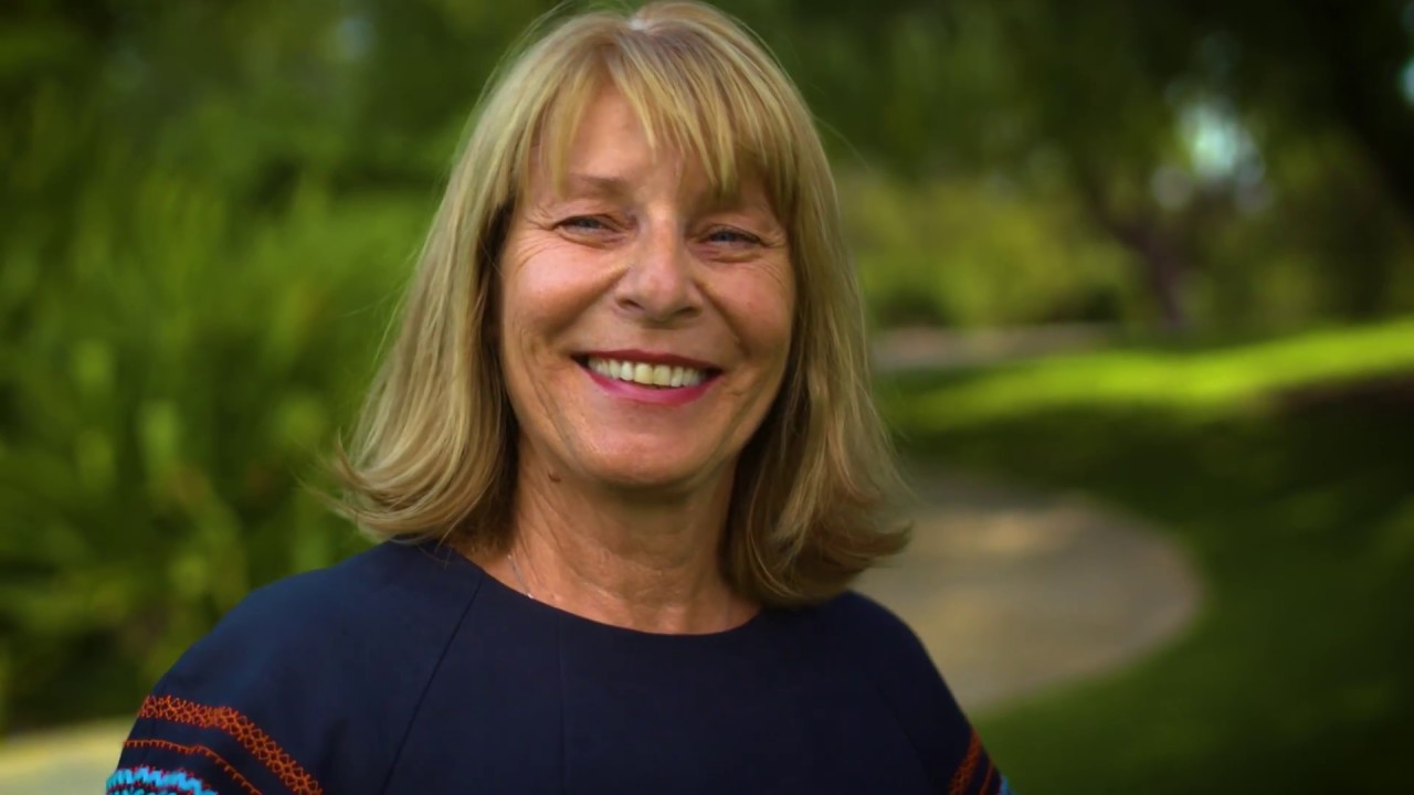 2017 CSL Florey Medal - Elizabeth Rakoczy - YouTube