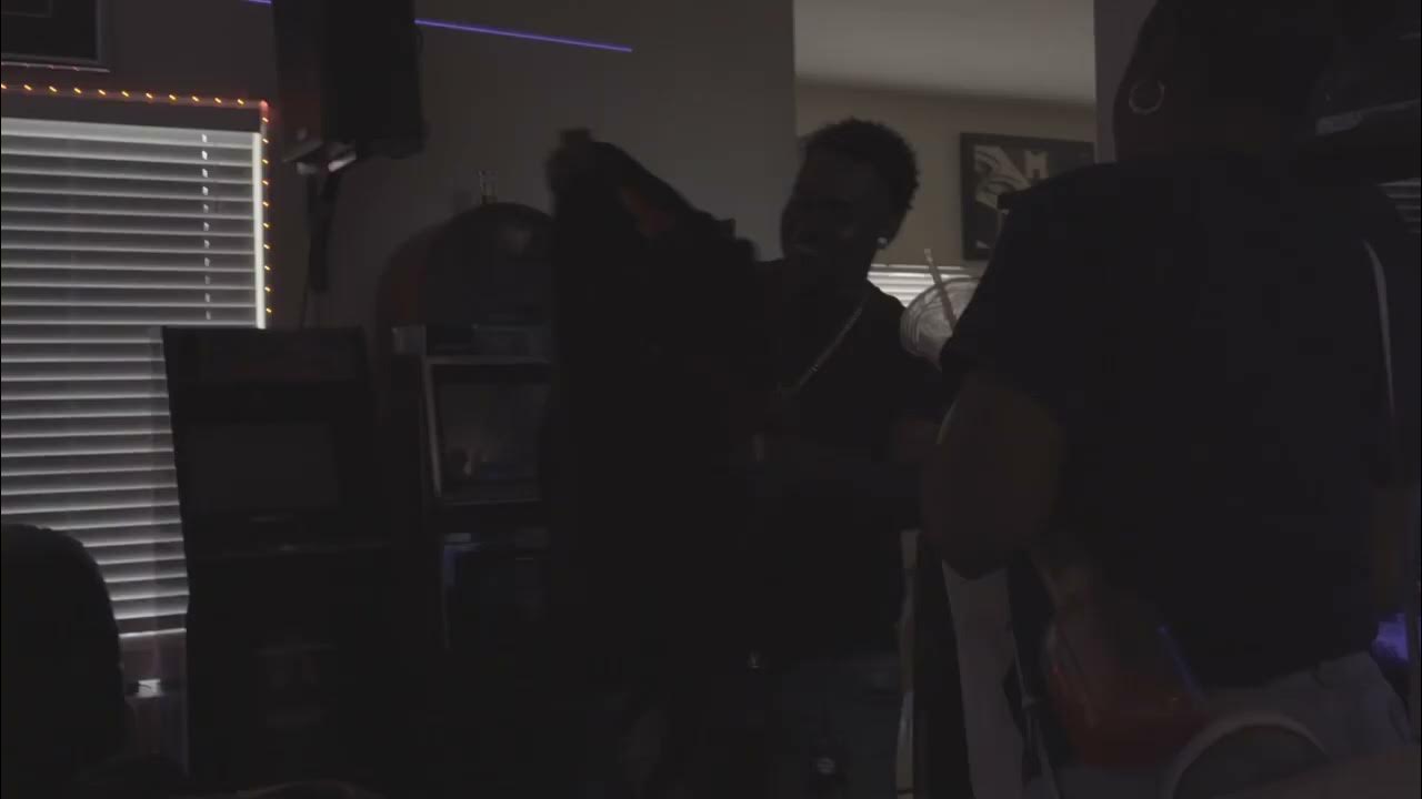 Es Flame Bottom Line Ft. ZyZy (Official Music Video) Shot by @dae.nolimit8960 - YouTube