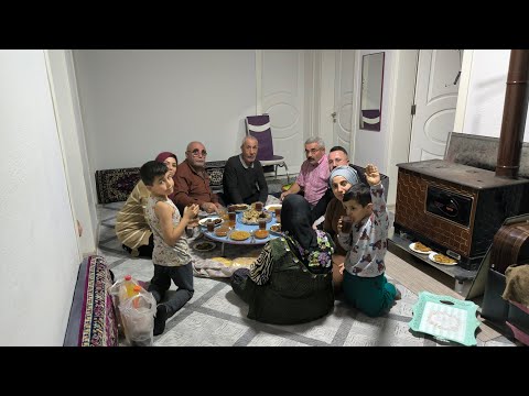 İKİ GÜNDÜR KÖYDEĞİZ BUGÜNDE ANNEMİN ELLERİNDEN ANA BABA OCAĞI BAŞKA RABBİM BAŞIMIZDAN EKSİK ETMESİN🤲