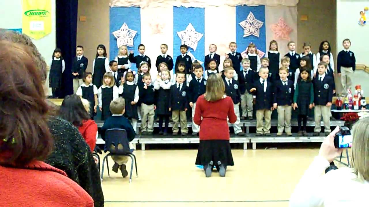 Chesterbrook Elementary Holiday Concert - Kindergarten (song 1) - YouTube