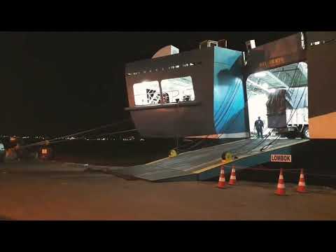 mobil box dan truk ekspedisi tujuan lombok dari SURABAYA - YouTube