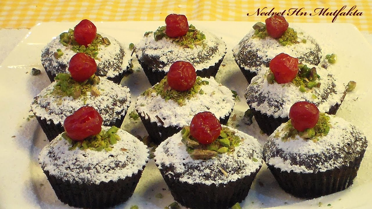 Çikolatalı Mini Kek Tarifi - Nedret Hanım Mutfakta - YouTube