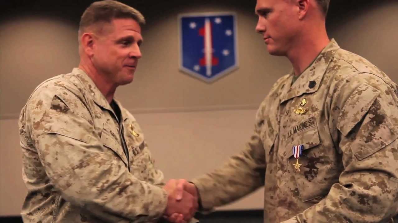 Silver Star Ceremony - U.S. Marine SSgt. Andrew K. Thompson - YouTube