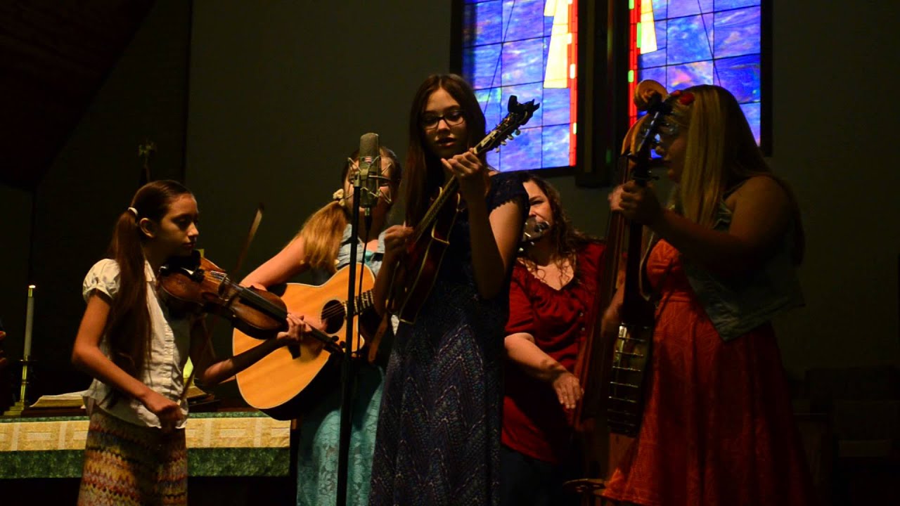 Twang All Girl String Band--Higher Ground - YouTube