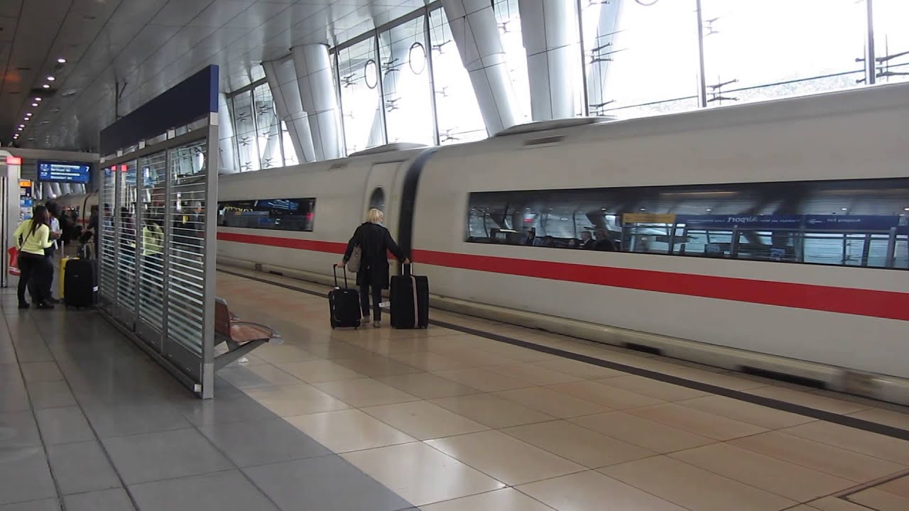 ICE 728 kommt gerade an der Station FFM Flughafen Fernbahnhof an - YouTube
